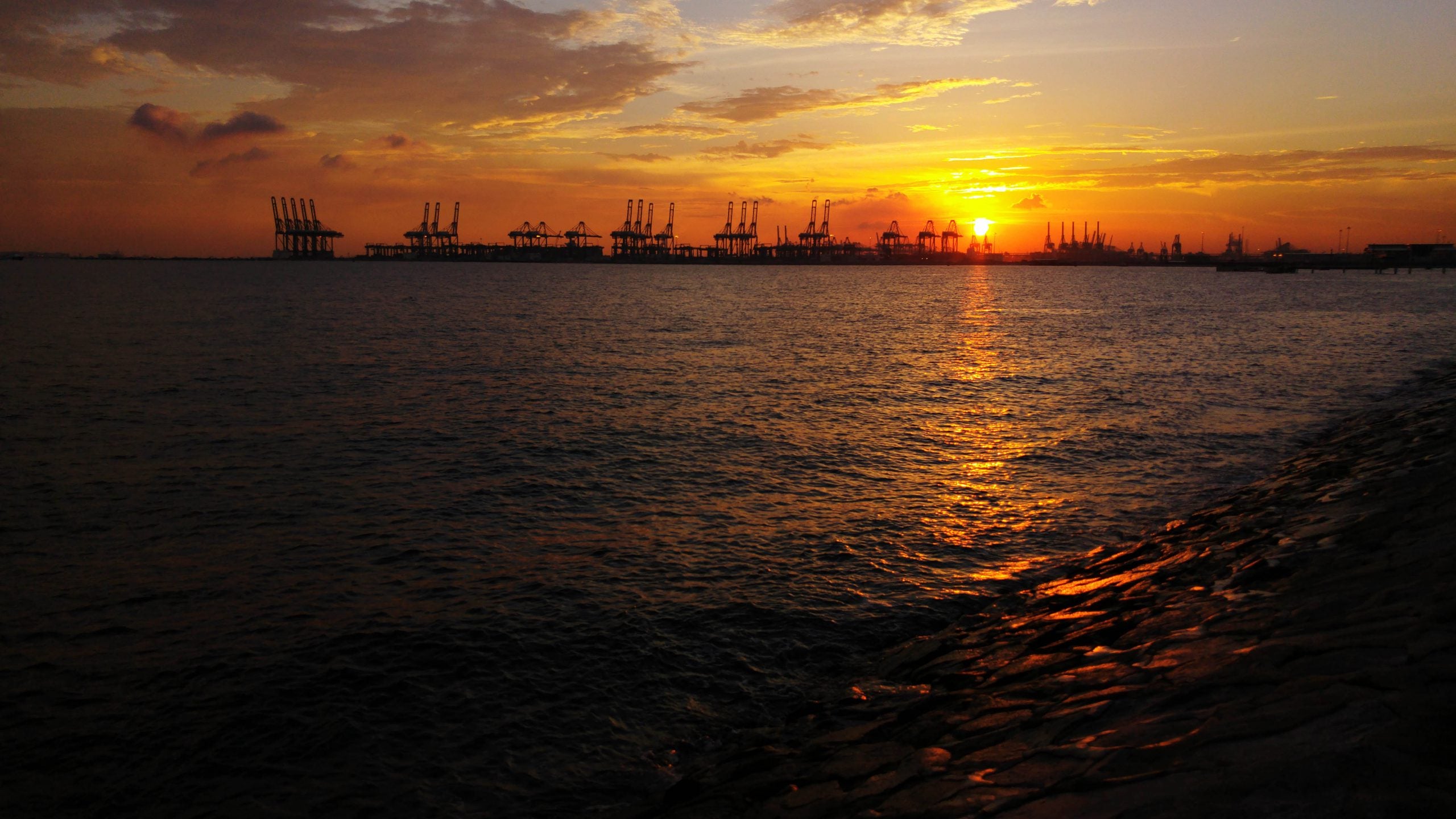 Sunset at the port – Singapore Research Nexus