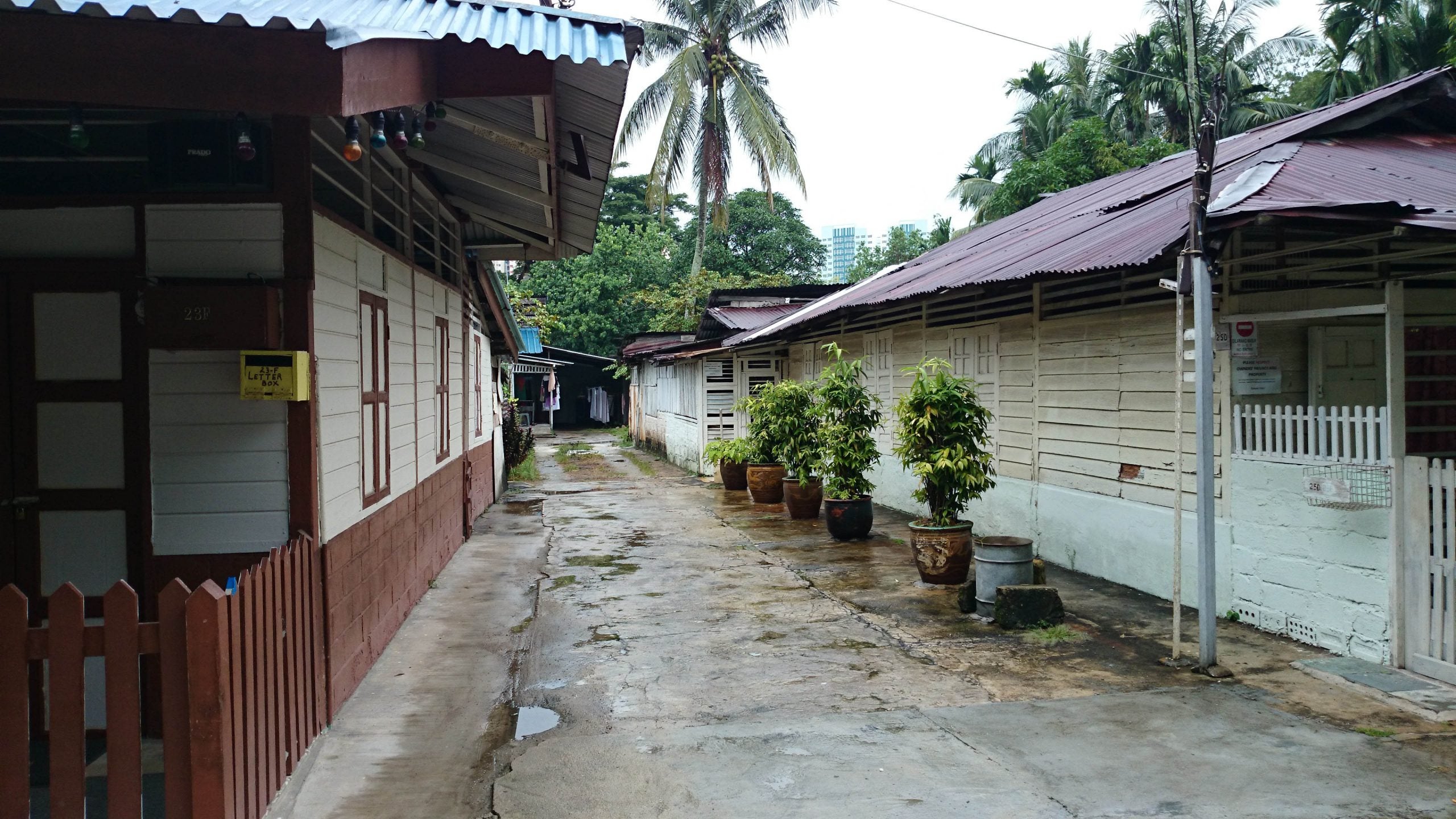 Kampong House Façade – Singapore Research Nexus