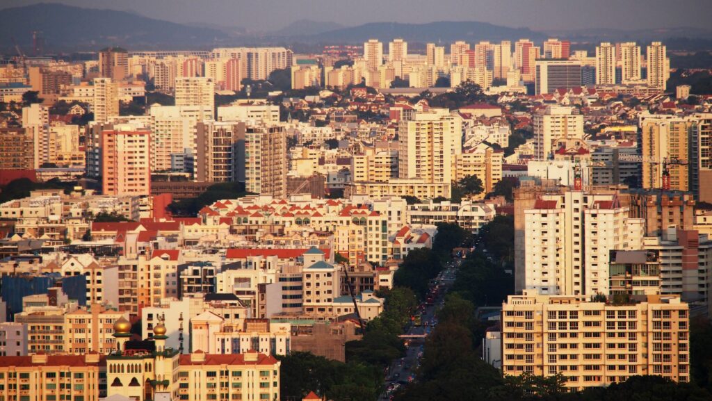 Heat and the city: High-rise areas get almost twice as hot as low-rise ...