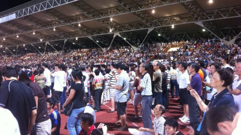 Civil society collective action under authoritarianism: divergent ...